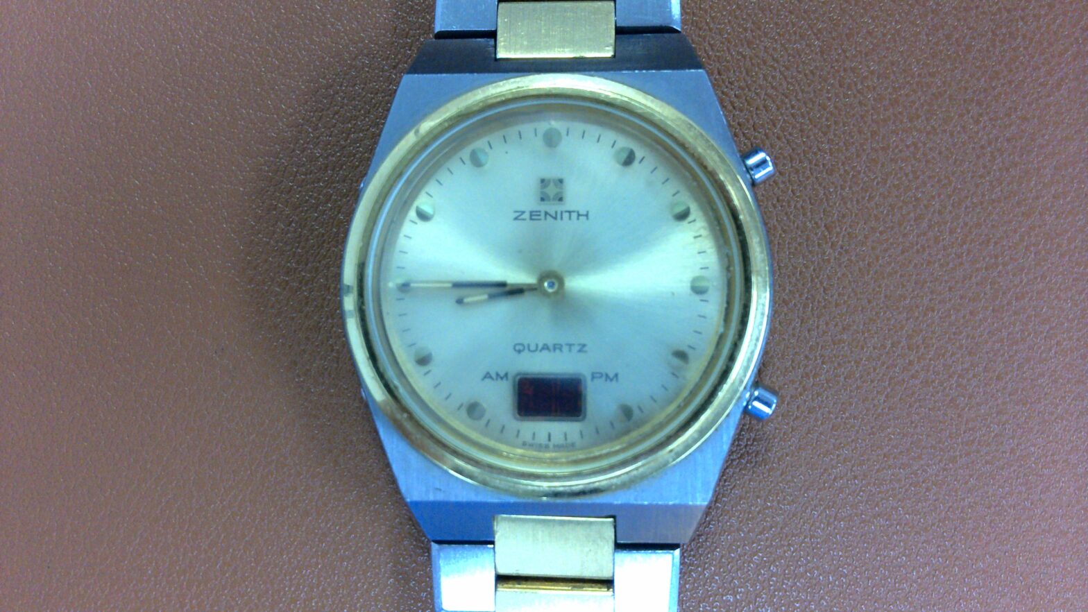 Zenith Crystal Replacement - watchrepairsusa.com